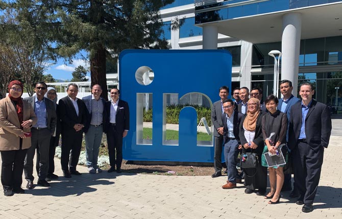 Malaysian delegation visits LinkedIn Headquarters in Silicon Valley ...